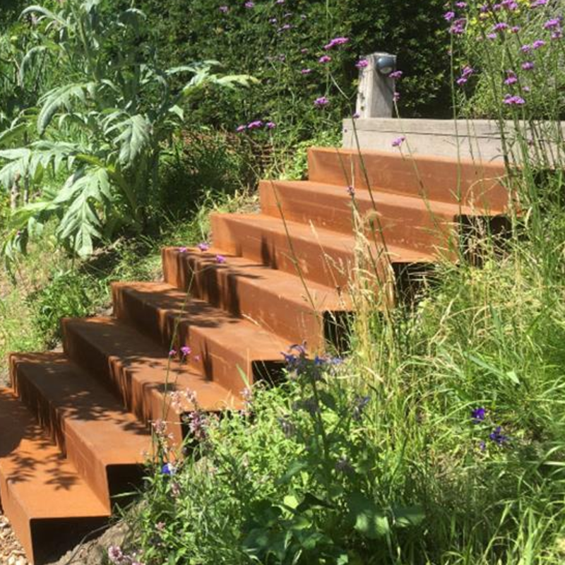 Cortenstaal Trap Tuin – Duurzame Oplossing voor Hoogteverschillen– COSY ...
